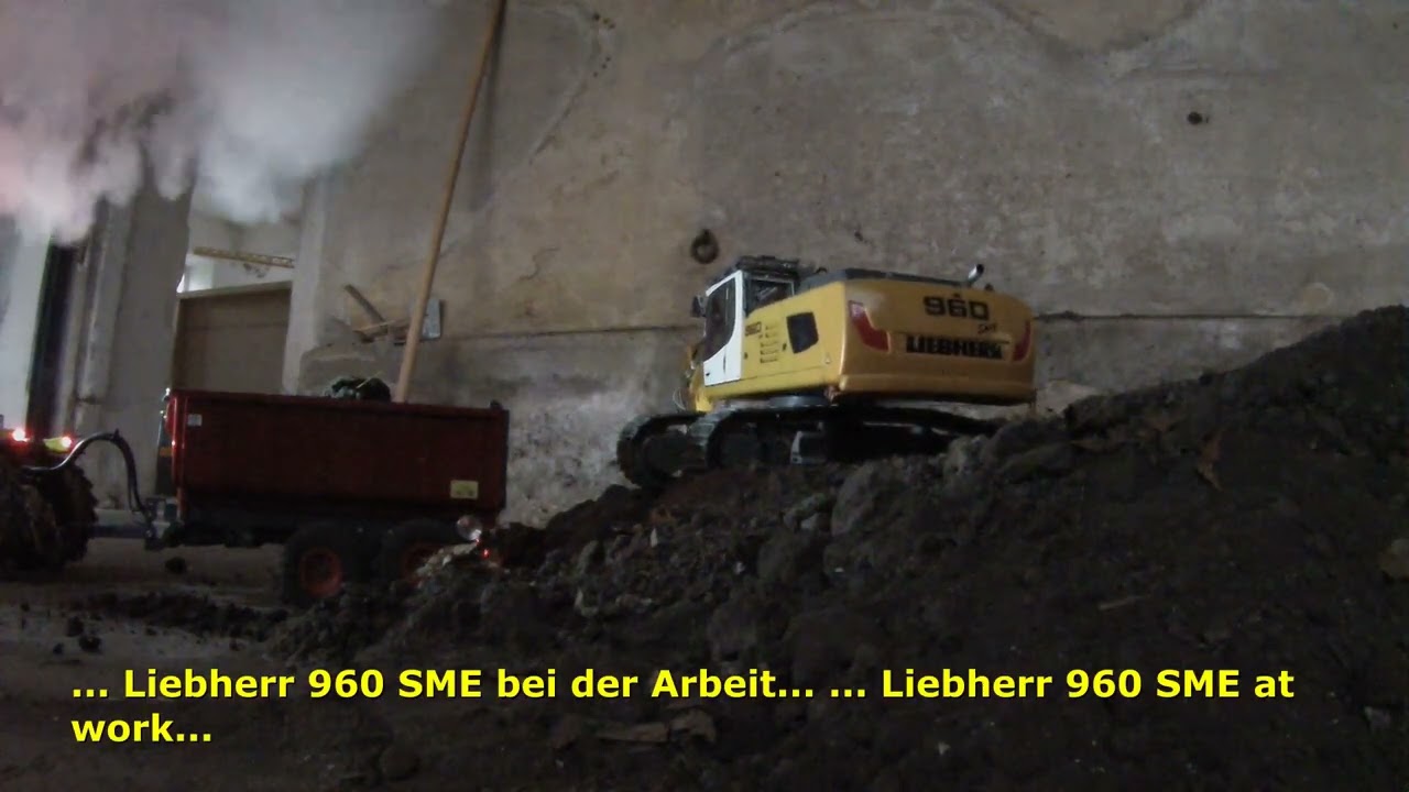 RC Excavator - Stunning Excavator - Liebherr 960 SME in Action - YouTube