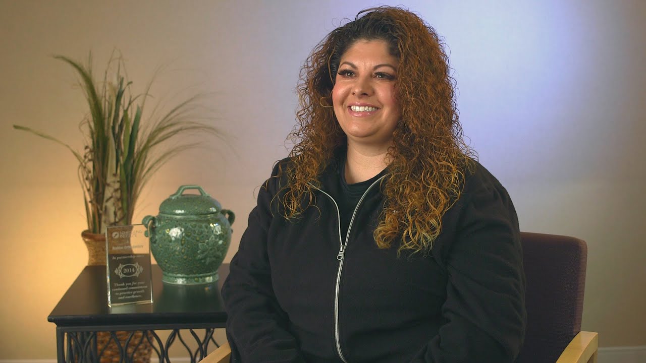 Roxanne D. on her daughter's experience with braces - YouTube