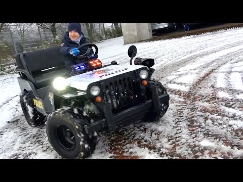 CHILDREN MOTOR JEEP ♦ Little Hero KID drifting Jeep! - YouTube