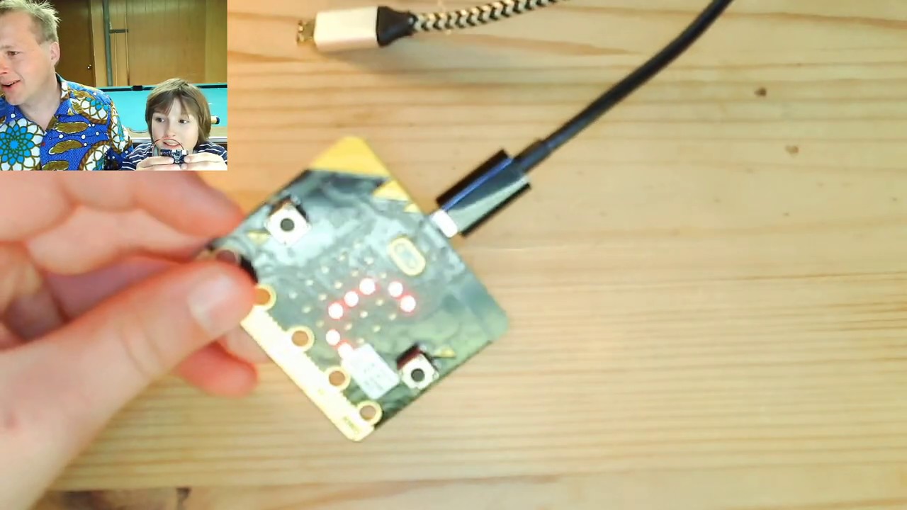 MakeCode for micro:bit - Micro Chat - YouTube