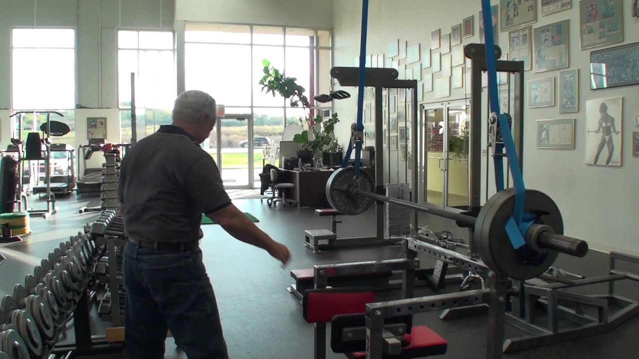 Parrillo Performance Gym Equipment, Part 3: Seated Row, Pull Down - YouTube