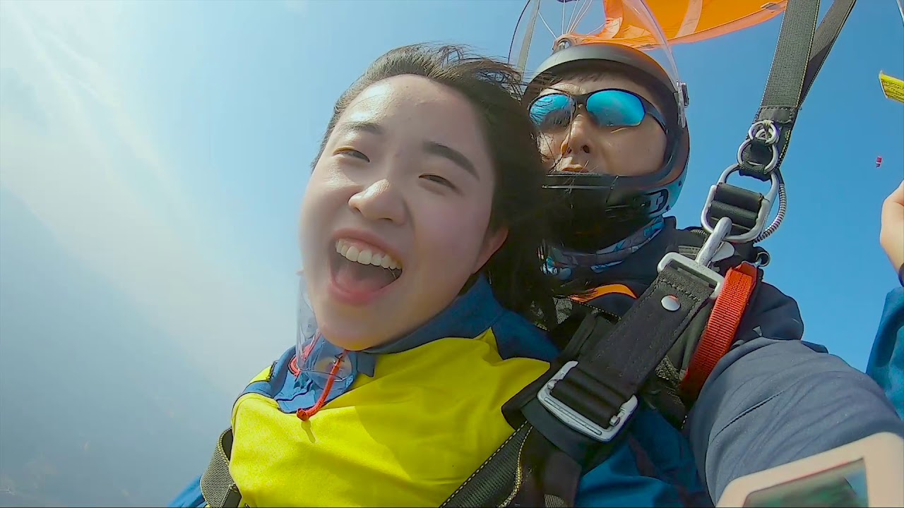 [국내 스카이다이빙 체험] 날씨 좋은 날에 즐기는 짜릿한 스카이다이빙 체험! SKYDIVE KOREA - YouTube