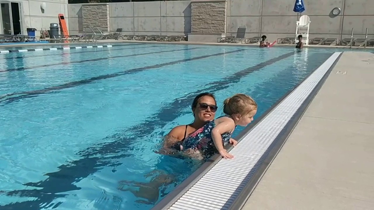 Jane swimming lesson - YouTube