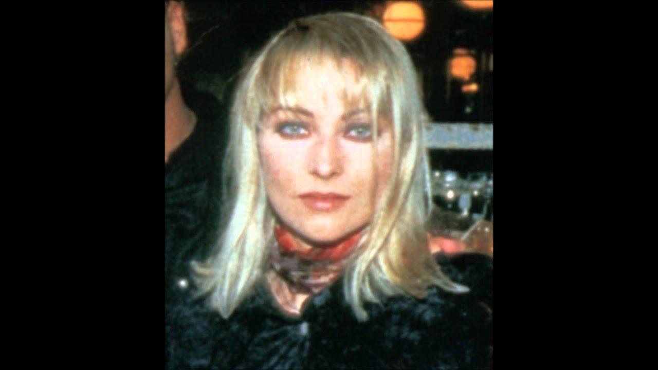 Linn Berggren (Former Band Member) ~ Bio with [ Photos | Videos ]