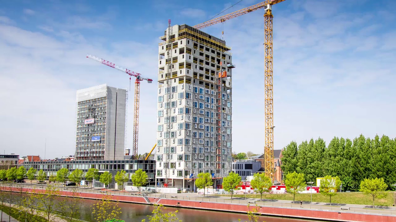 Time-lapse of the K-Tower construction - June 2018 - YouTube