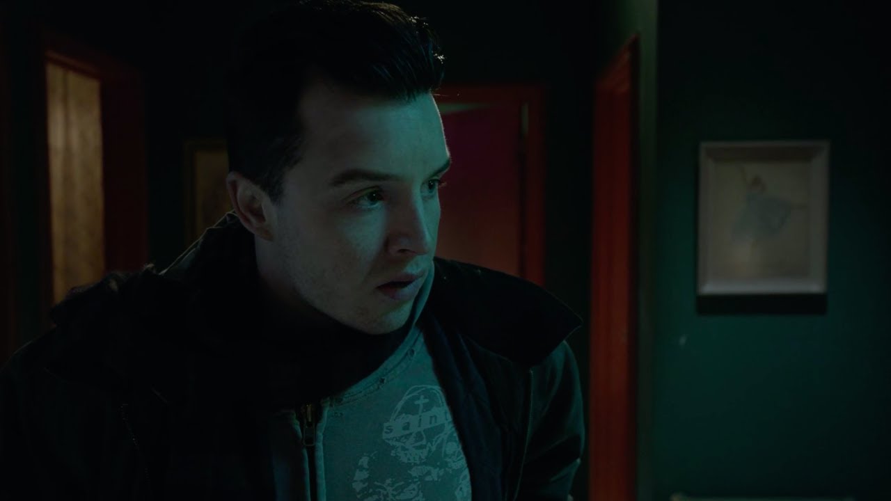 Mickey & Sasha | "Wait, You're Sasha?" | S04E04 - YouTube