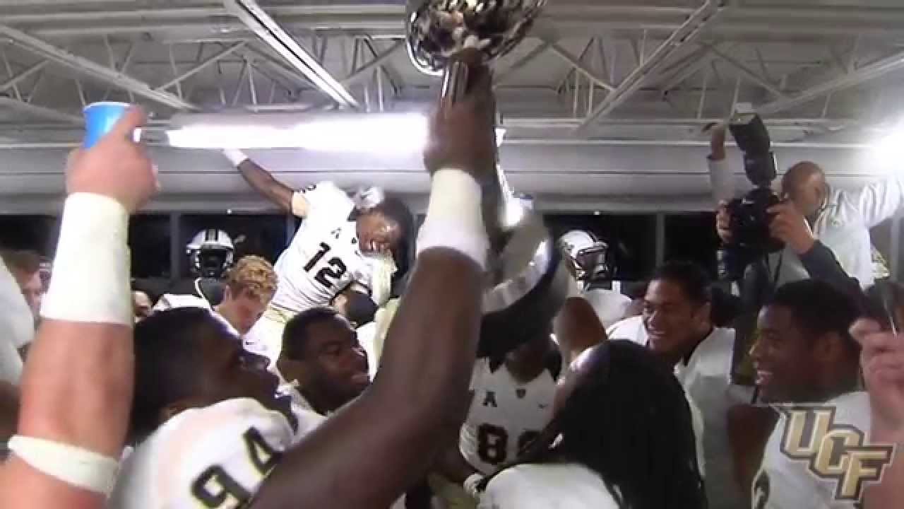 Knights Celebrate Unbelievable Finish and Championship - YouTube