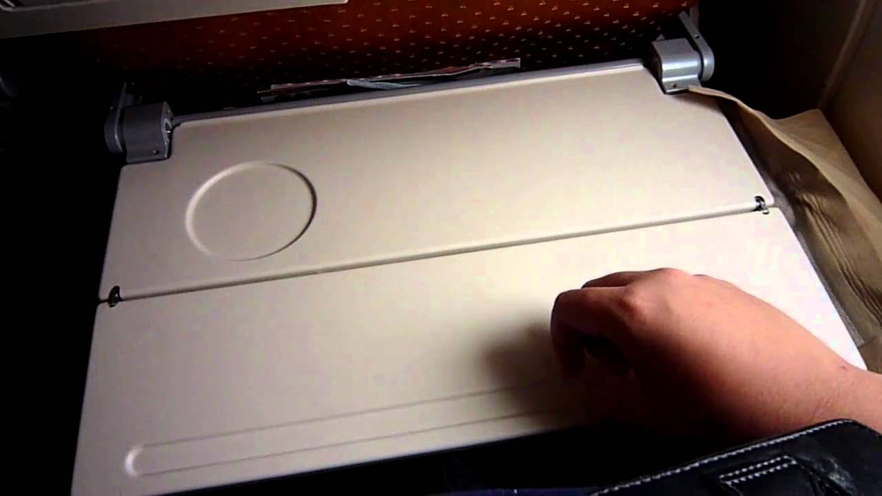 Singapore Airlines flight SQ 872 - Part 1 (Economy Class Seat Functions ...