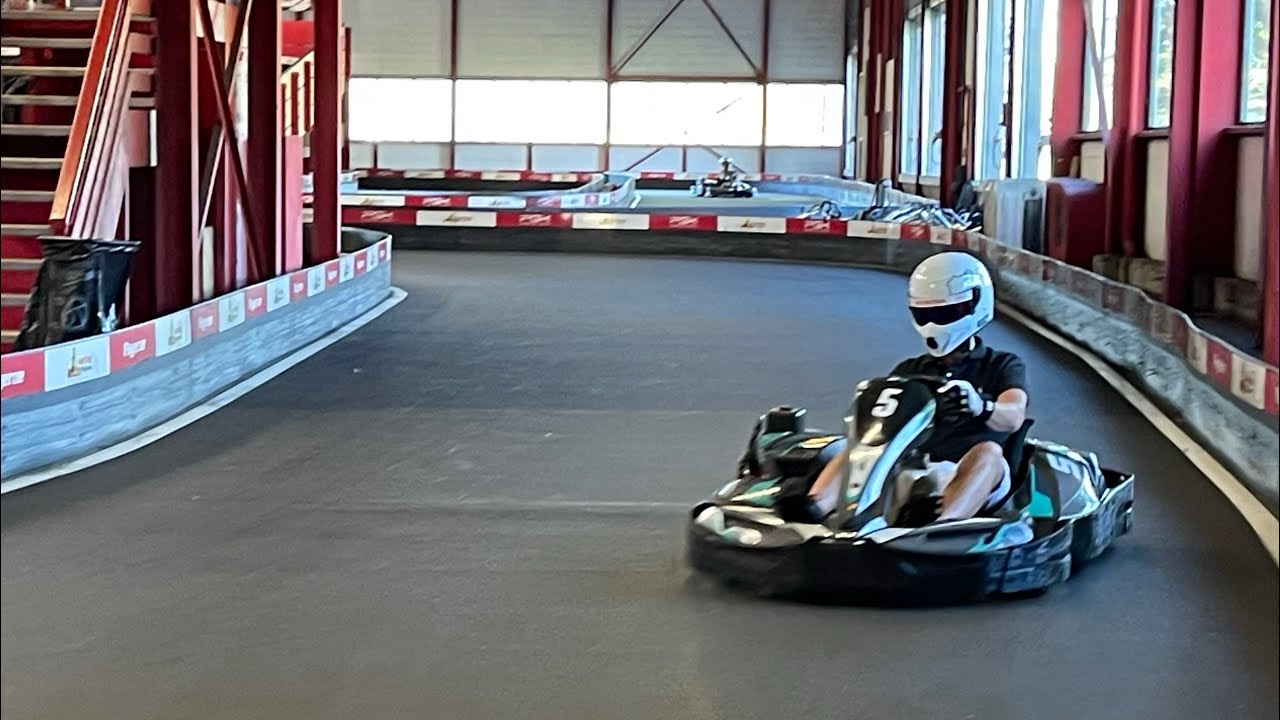 [Onboard Sodi SR4] #0:56.524 Karting Payerneland indoor - YouTube
