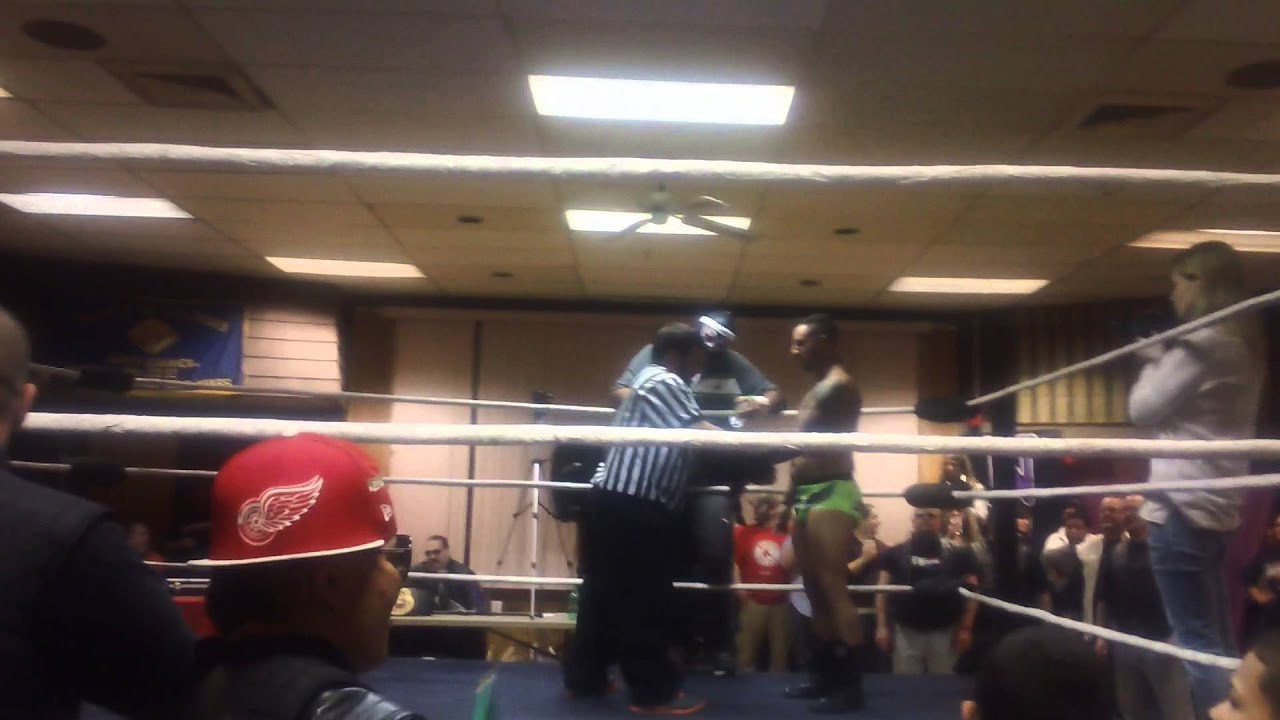 Chris Envy Vs Robert "Bean"Mancini (BOXING MATCH) 01.04.14 (NEFW) - YouTube