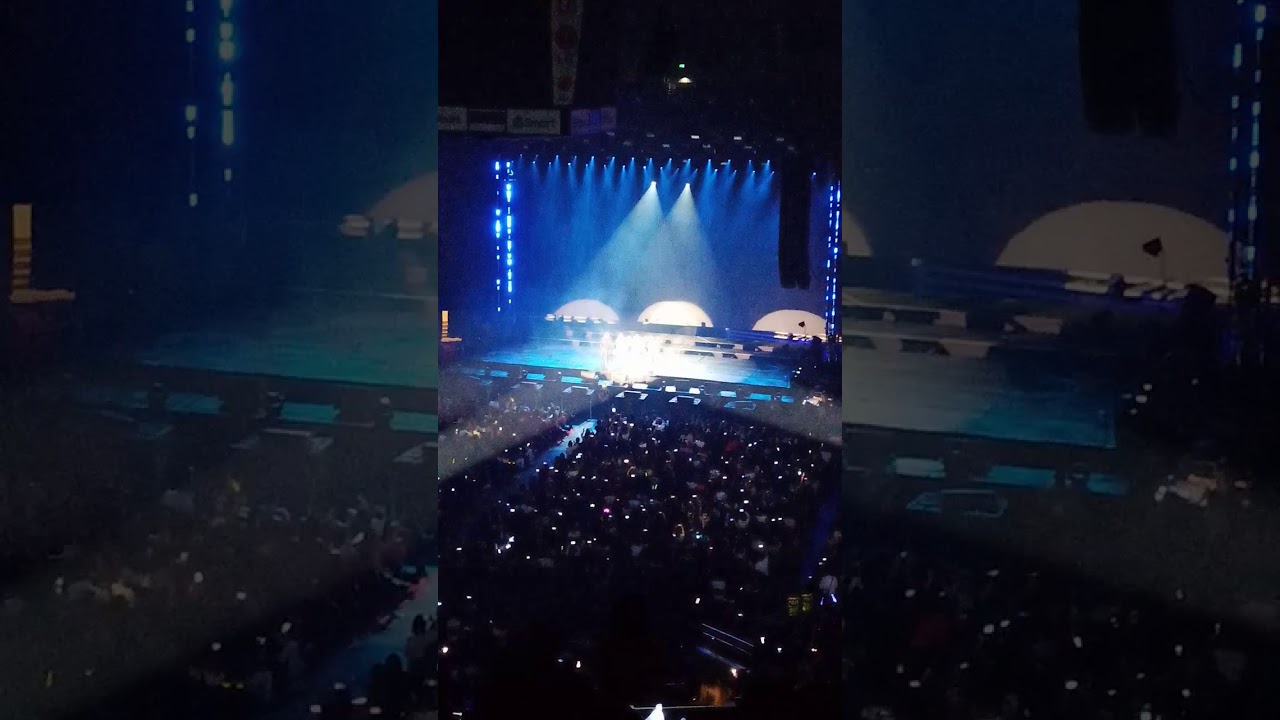 Westlife medley concert at araneta coliseum - YouTube