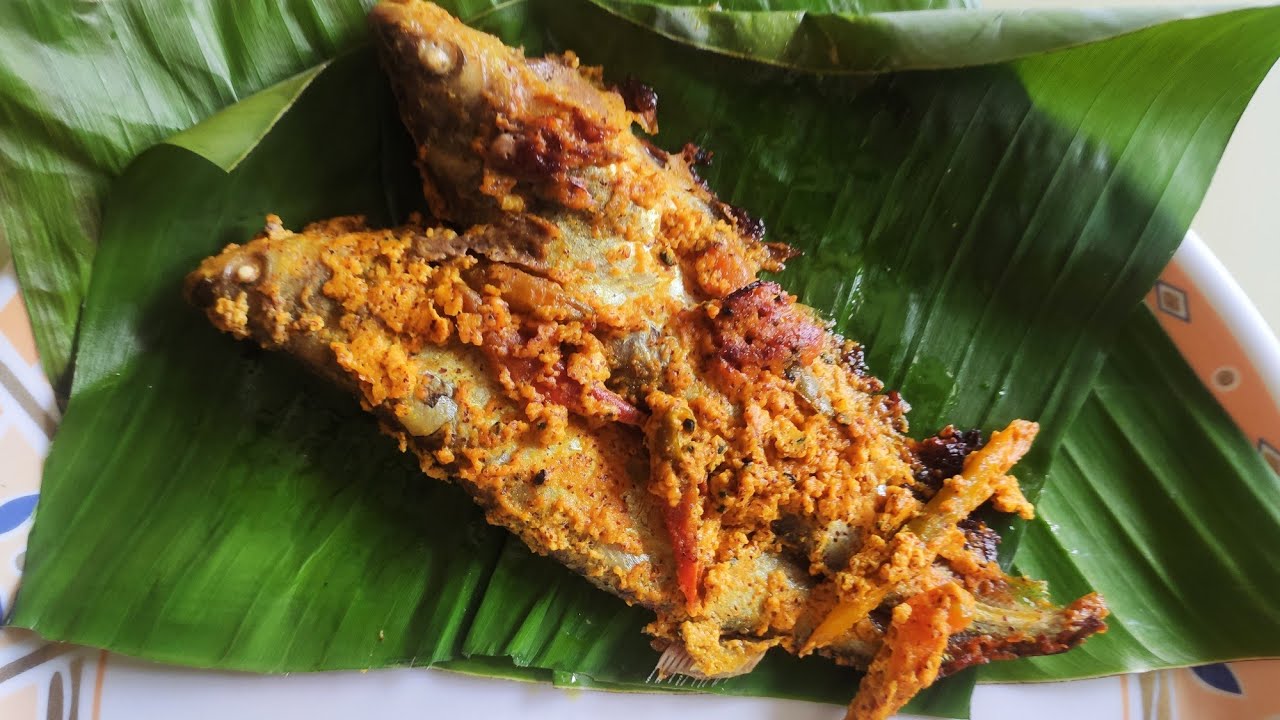 Pabda Maach Paturi | Steamed Fish in Banana Leaf | Bengali Fish Recipe ...