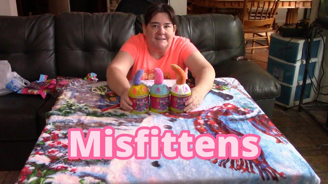 Misfittens Get Meowt! 😻 - YouTube