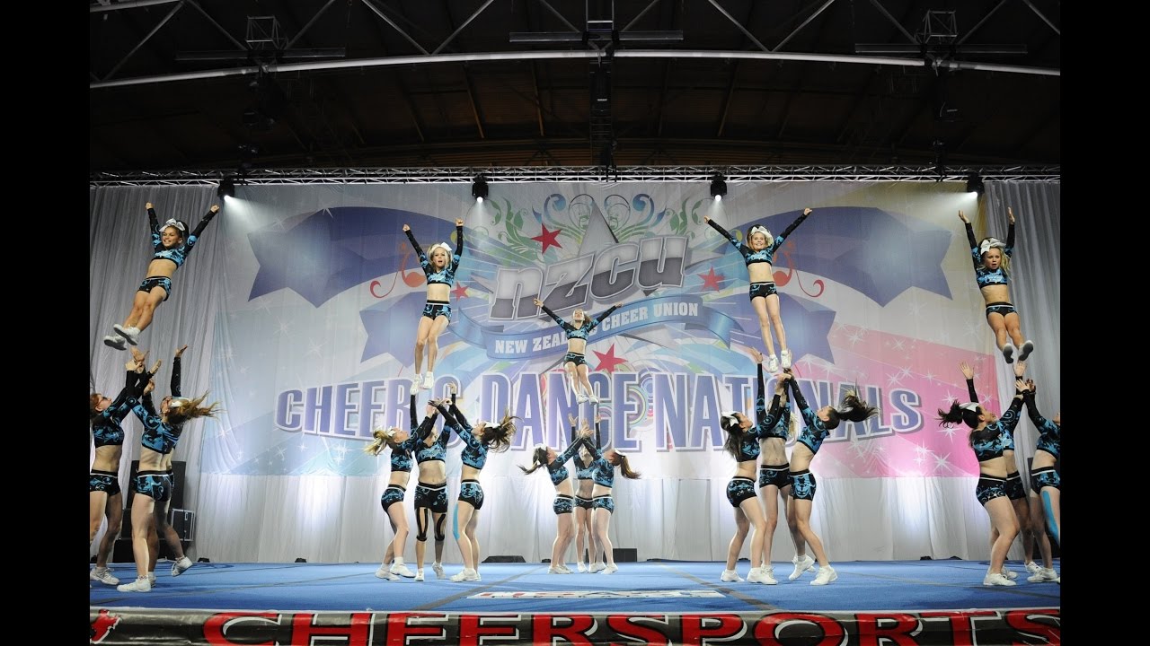 Zero Gravity Cheerleading - Senior 2 (Momentum) Nationals 2016 Day 1 ...