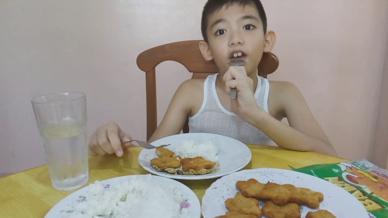 CDO Barn Chicken Nuggets review - YouTube