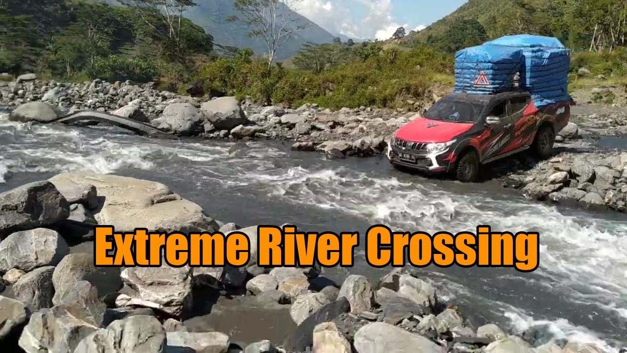 Extreme OFF - ROAD River Crossing Ford Ranger Toyota Hilux Mitsubishi ...