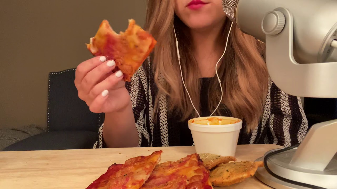 St. Louis Style Pizza & Toasted Ravs #asmr #mukbang - YouTube