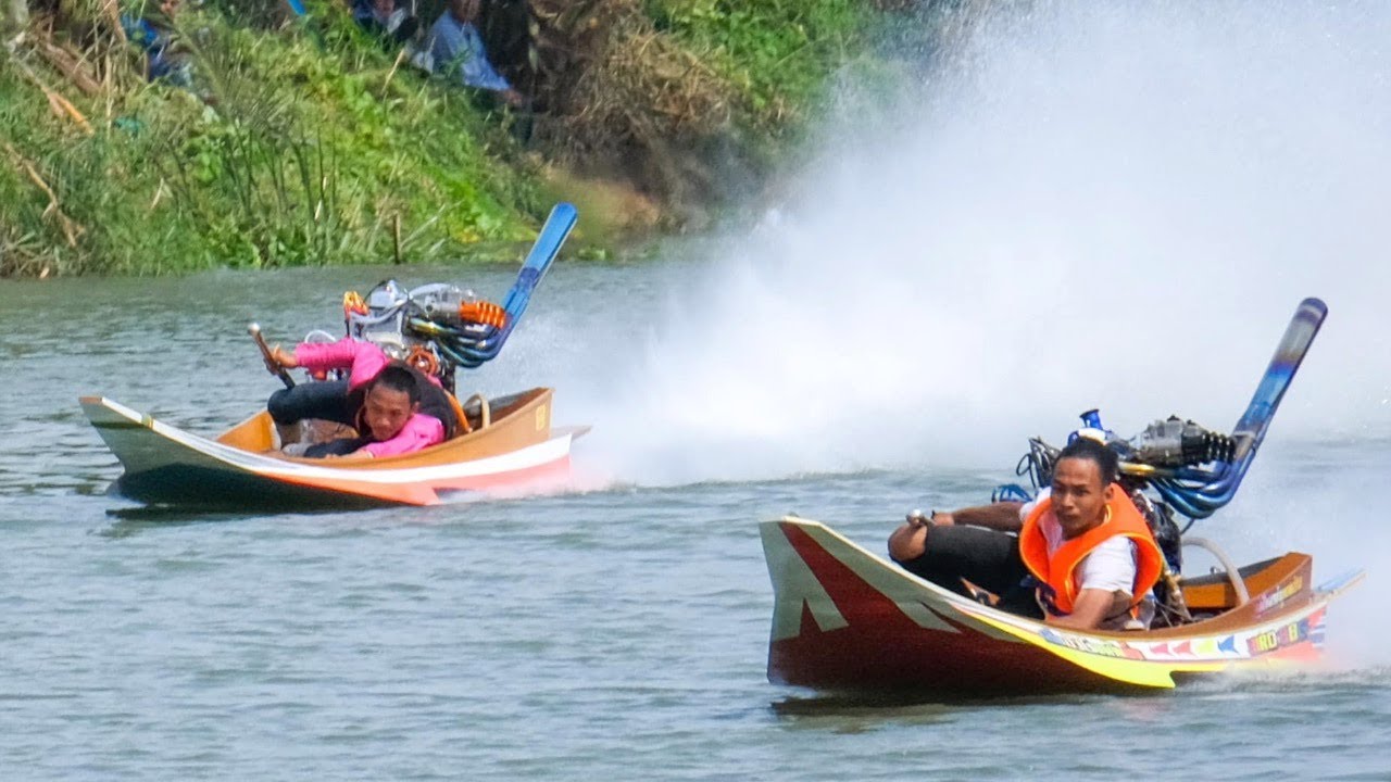 แข่งเรือซิ่ง มันส์สะใจ แรงจนบิน!! Long-tail Boat Racing Toyota 5K ...