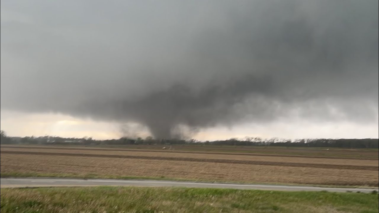 Omaha - Waterloo - Elkhorn Tornado Formation. April 26, 2024 - YouTube
