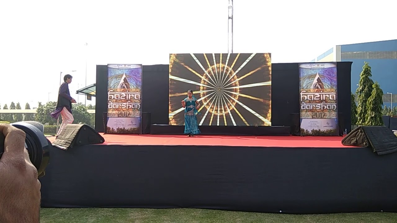 SAANVI dancing at LNT function - YouTube