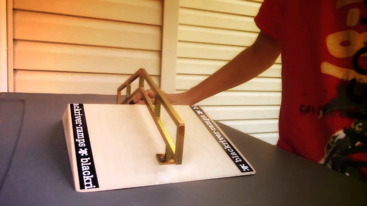 Chill | Mike Schneider Signature Ramp Fingerboarding video - YouTube