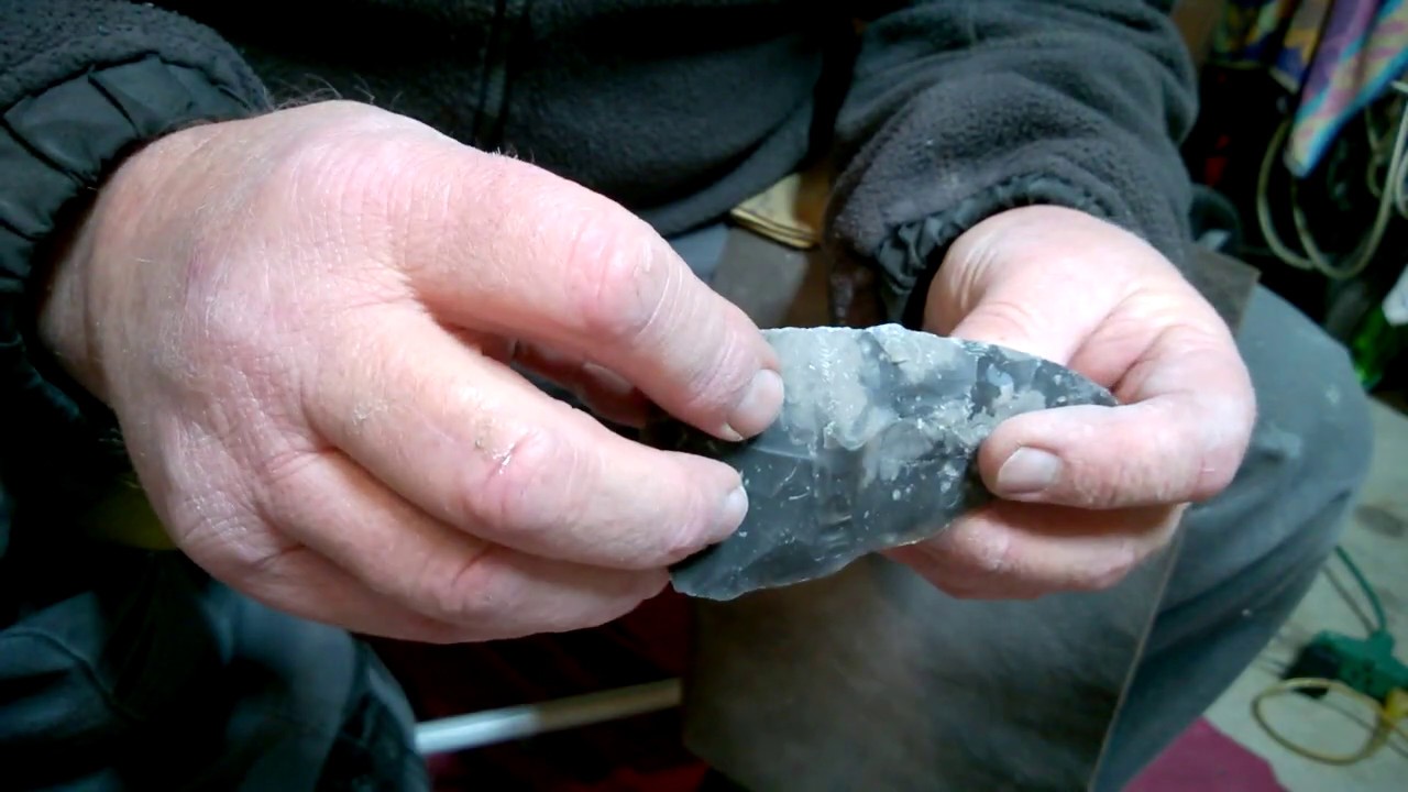 Extremely tough piece of English flint 4/5 - YouTube