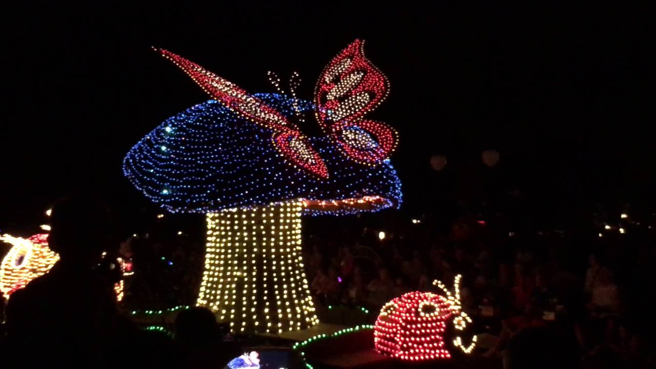 Disney's light parade (part 1) - YouTube