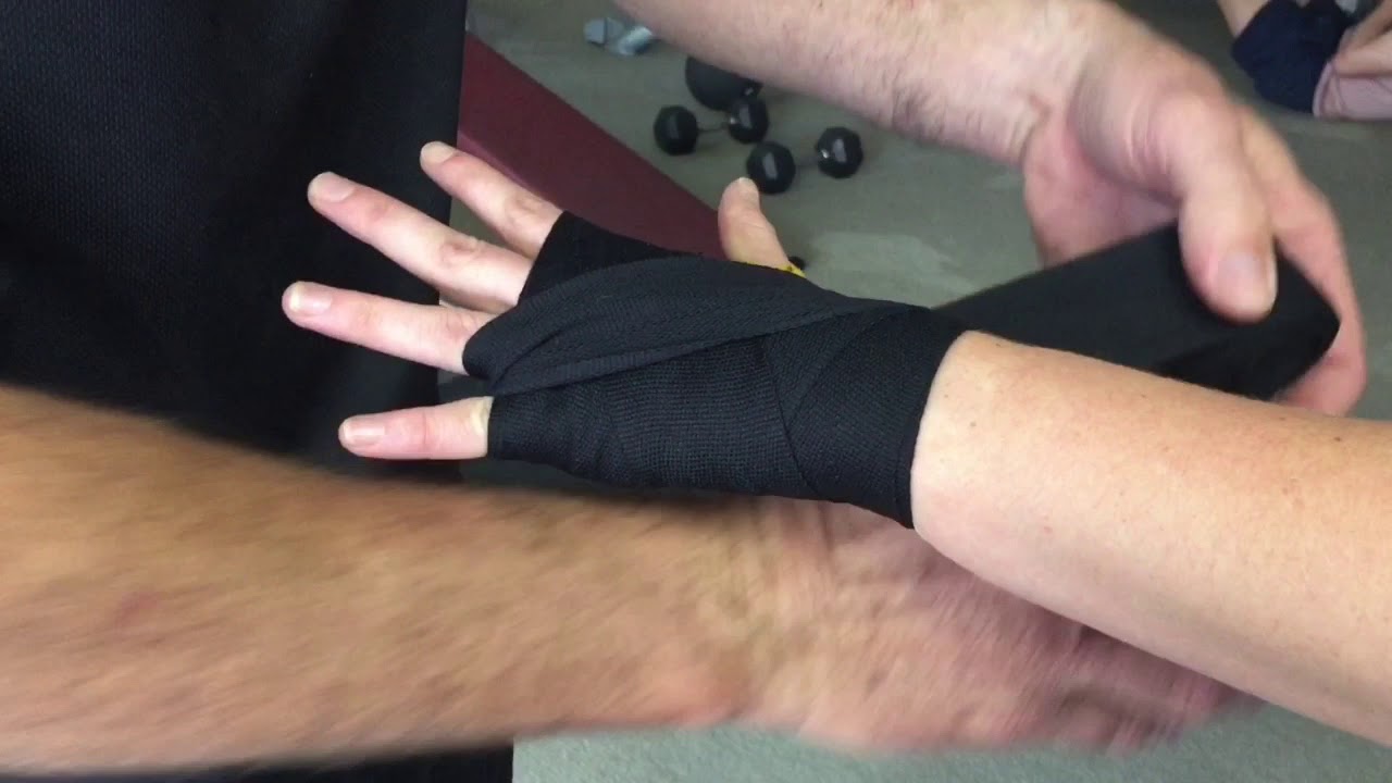 Turks Tip On How To Wrap Your Knuckles Correctly - YouTube