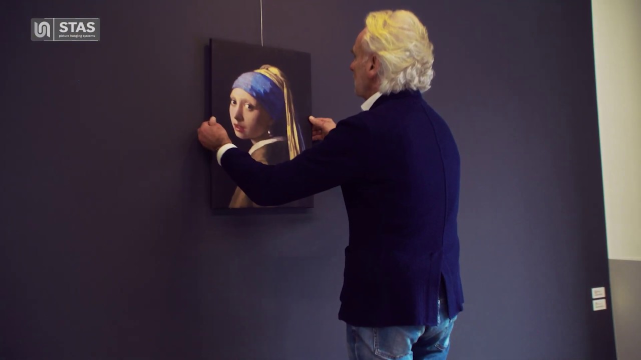 STAS picture hanging systems - A picture rail for everybody! - YouTube