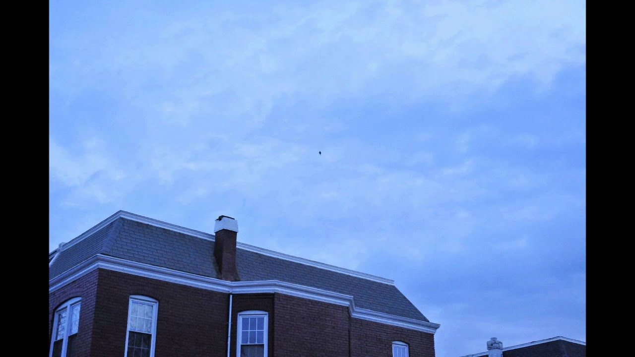 UFO shape shifting anomaly "Unidentified Flying Object" - YouTube