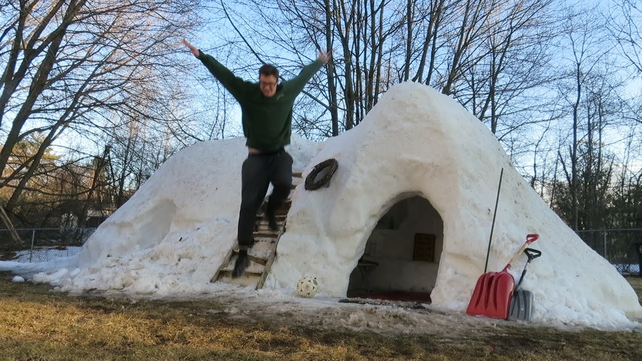 Ultimate SNOW IGLOO with Two Floors AND Rooms - YouTube