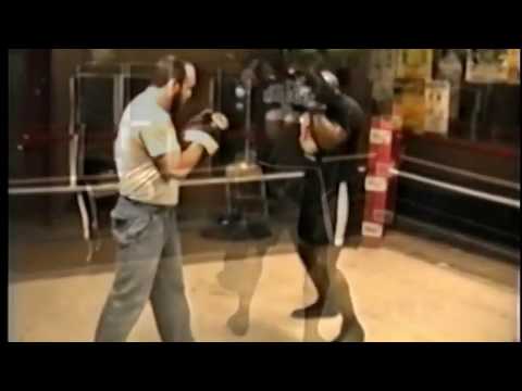 MIKE TYSON - работа на лапах