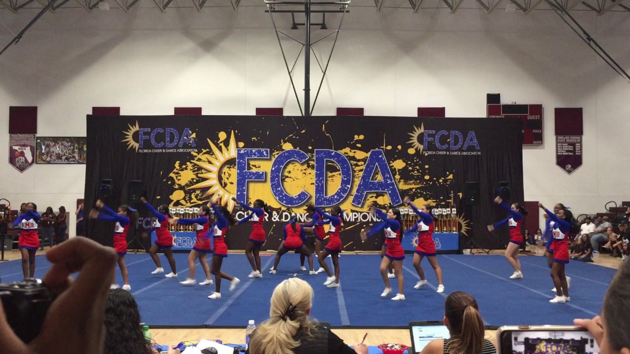 NMB Cheerleaders - FCDA Beach Battle 2017 - YouTube