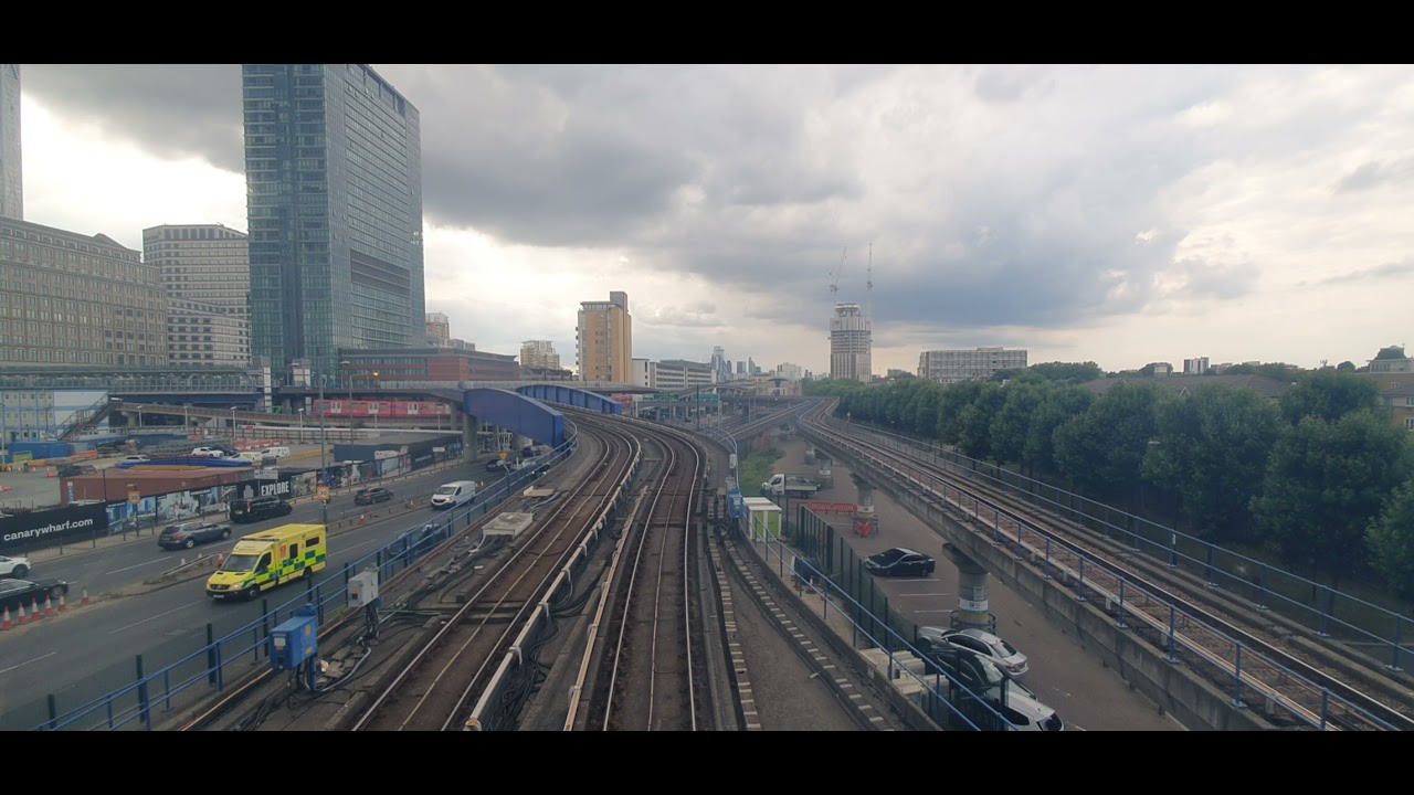 DLR | 04/08/21 10 minutes of train observations @Poplar - YouTube