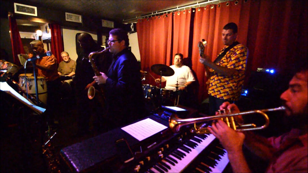 FLY ME TO THE MOON - RUSSELL WATTS & FRIENDS - YouTube