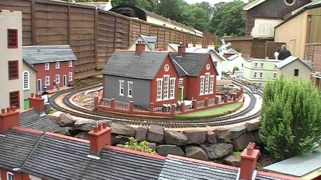 Devon Railway Centre, model village 22 June 2012 - YouTube