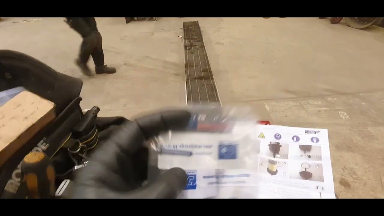 VOLVO FL 2008, Adblue filter replacement ( замена фильтра Adblue) - YouTube