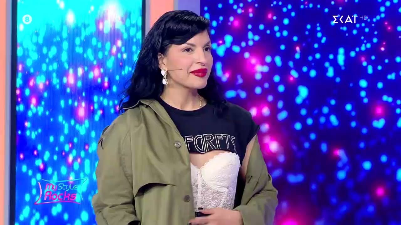 Νιώθει πολύ καλά σε αυτά που φοράει η Μπι – Με κάπρι παντελόνι θα ...