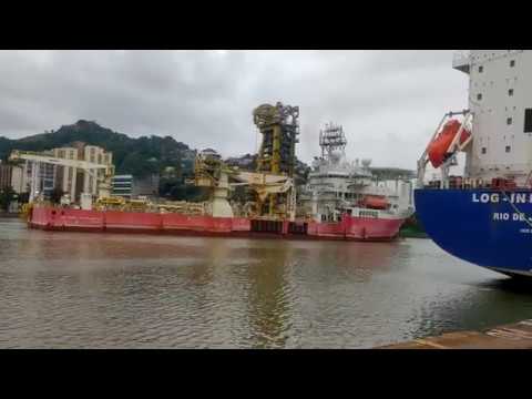 Navio de lançamento de linhas flexíveis Technip - YouTube