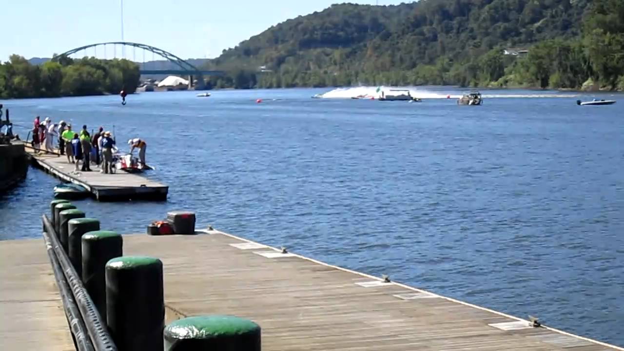 Vintage Raceboat Regatta Wheeling WV 9-5-2010 - YouTube