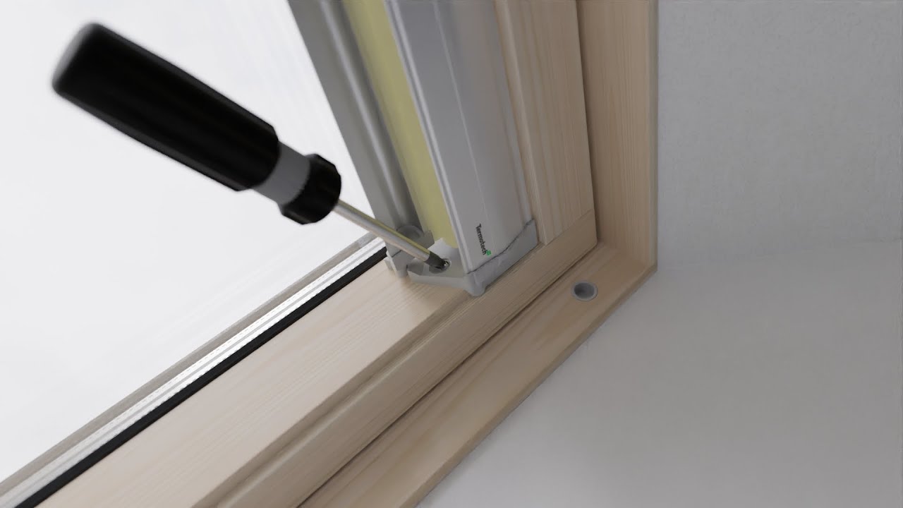 Felszerelés - Termotech V30 tetőablak árnyékoló roló felszerelése Velux ...