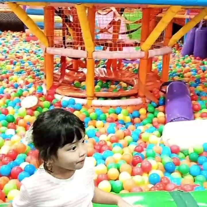 Kinder City at EVIA Lifestyle Center II indoor playground ./playtime ...