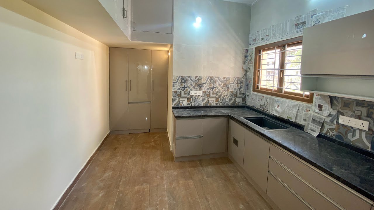 10x16size Modular Kitchen Design // Profile Handle Cabinets with Store ...