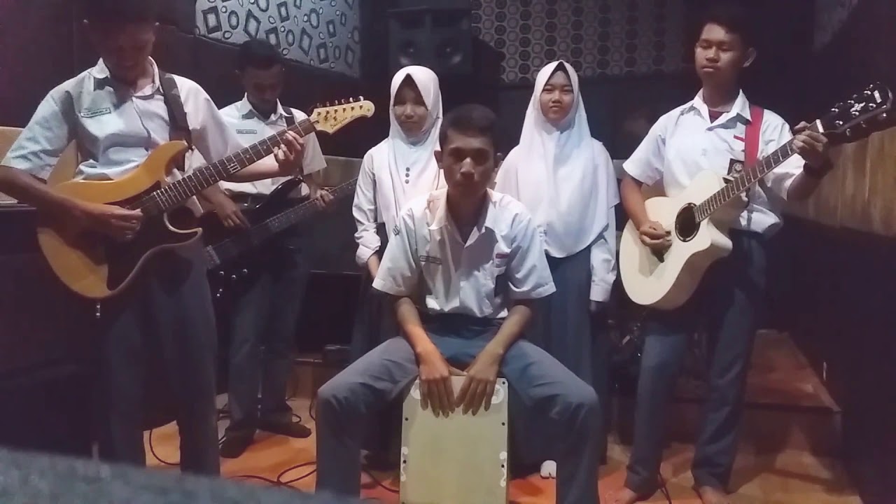 Naif- Air dan Api (ehfive cover) - YouTube