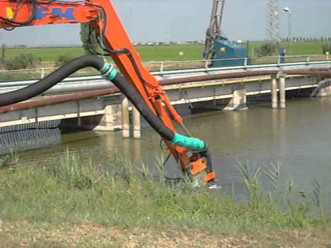 Dragflow pump used for channel dredging - YouTube