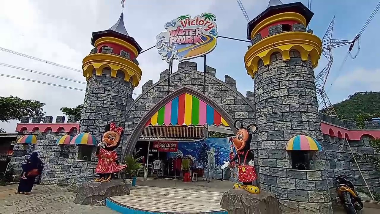 Bermain di Victory water park Soreang !!! - YouTube