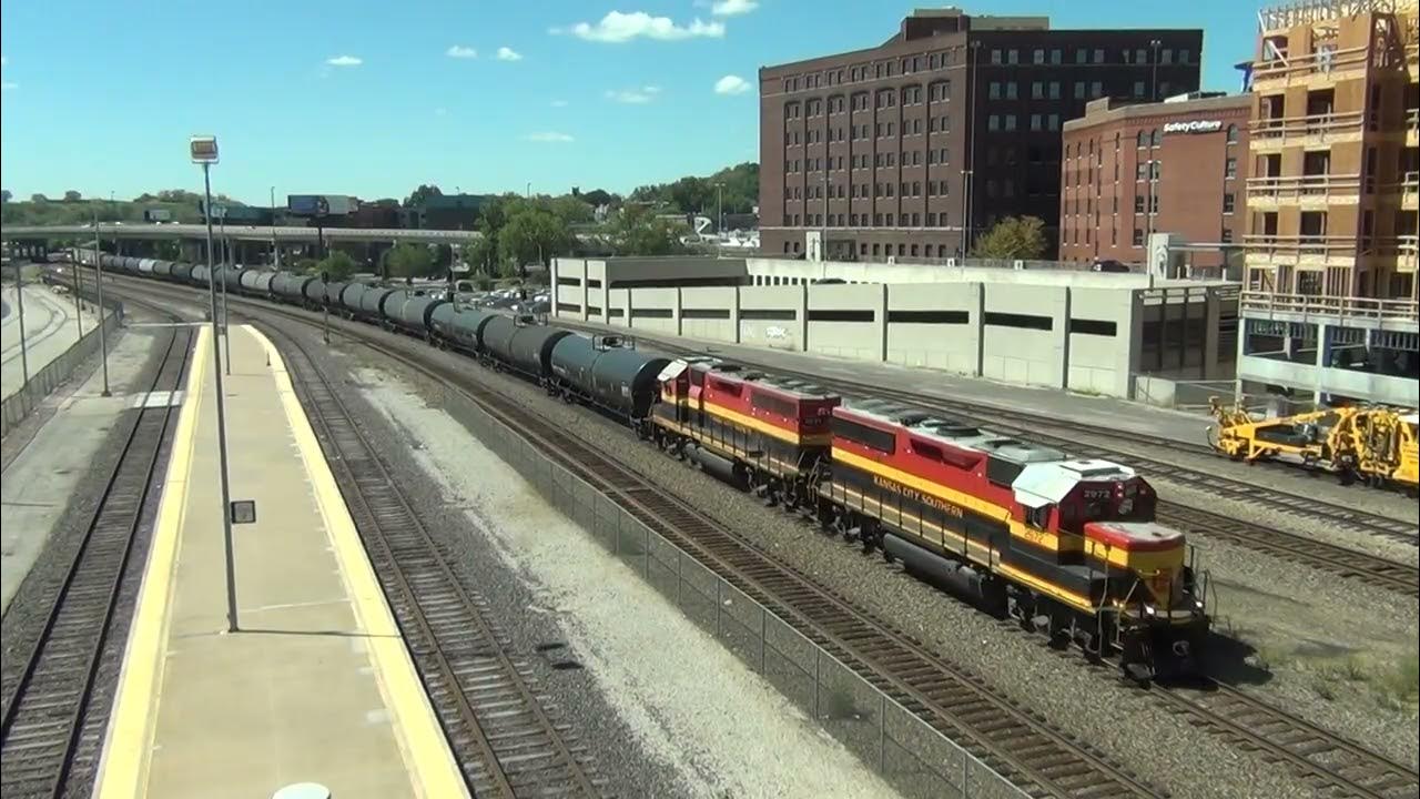 KCS #2972 Leads EB CPKC Transfer. Kansas City, MO 9/7/24 - YouTube