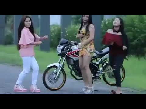 Goyang hot dua cwe model Cb 150R jari jari nusantara