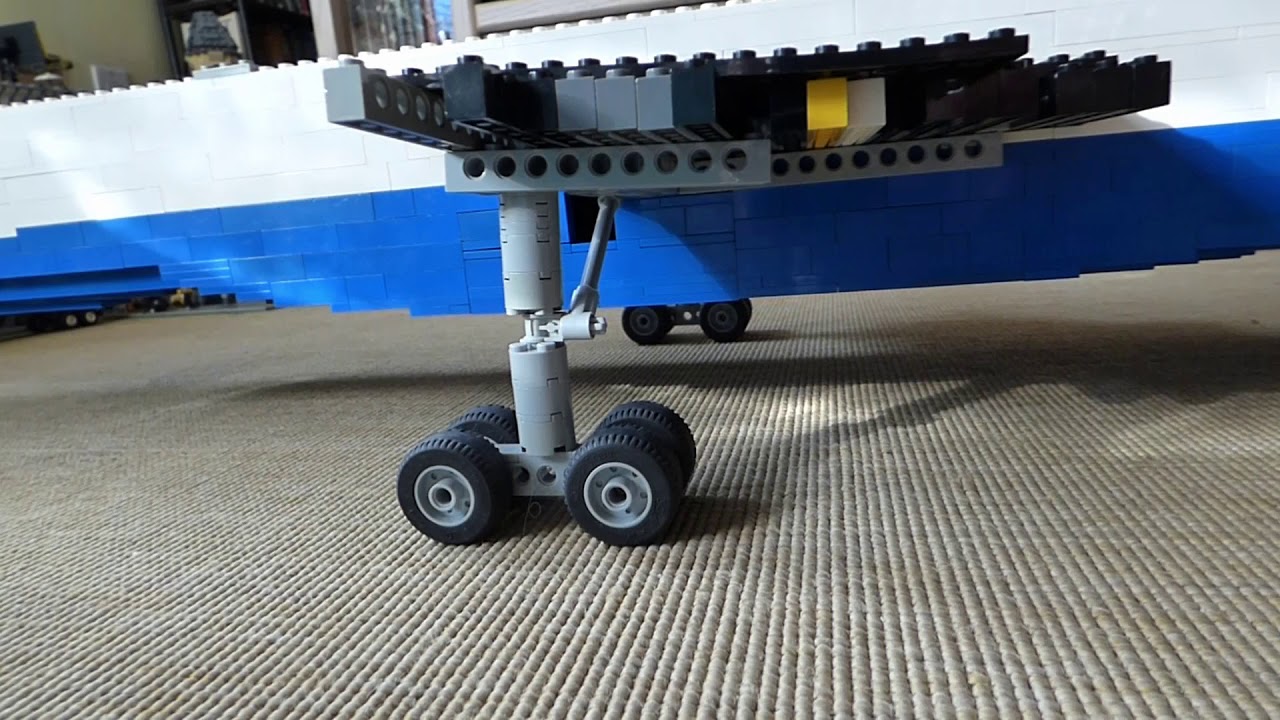LEGO B767-300 Update 4 - YouTube
