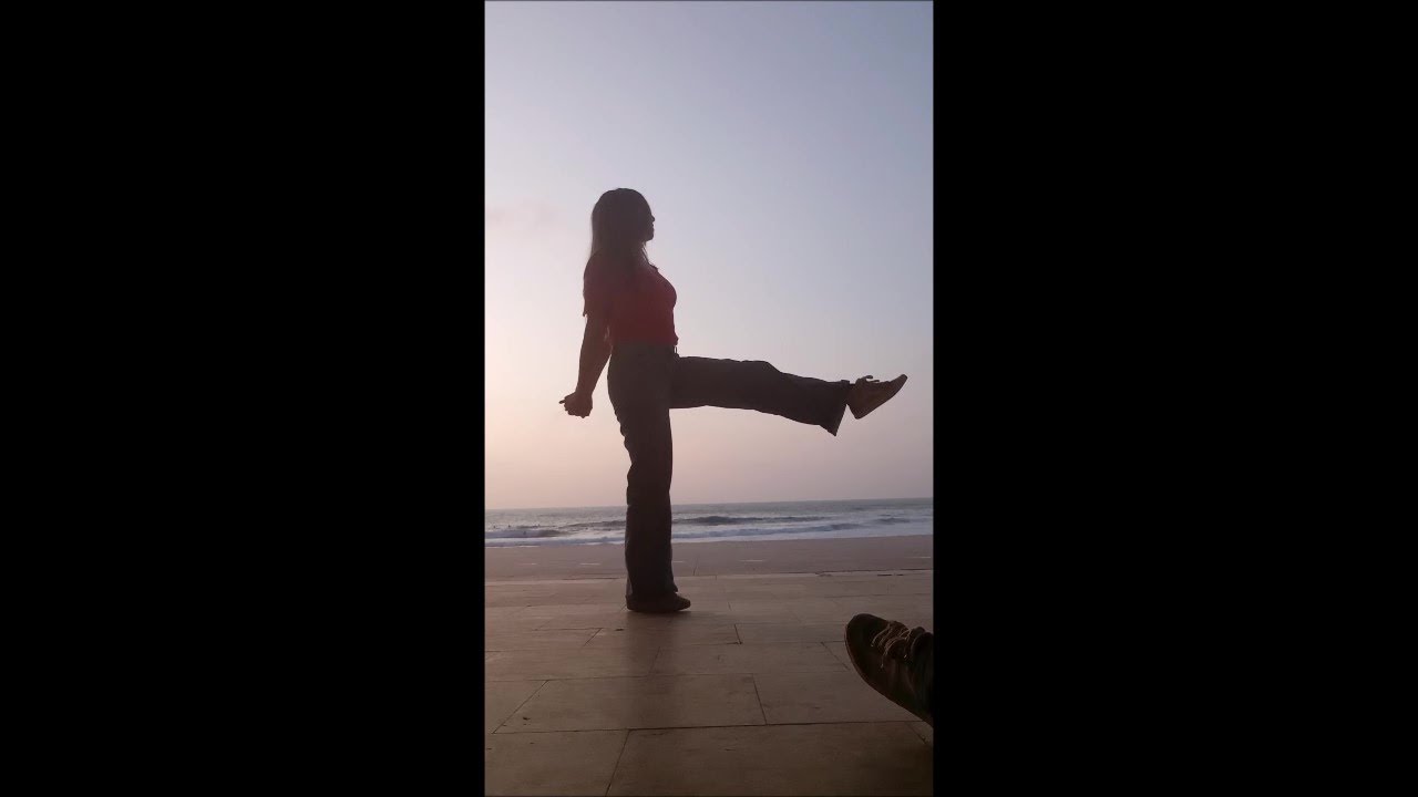 Hand Pan Cédric Yoga Gisella Rocco Leiva impro plage Biarritz - YouTube